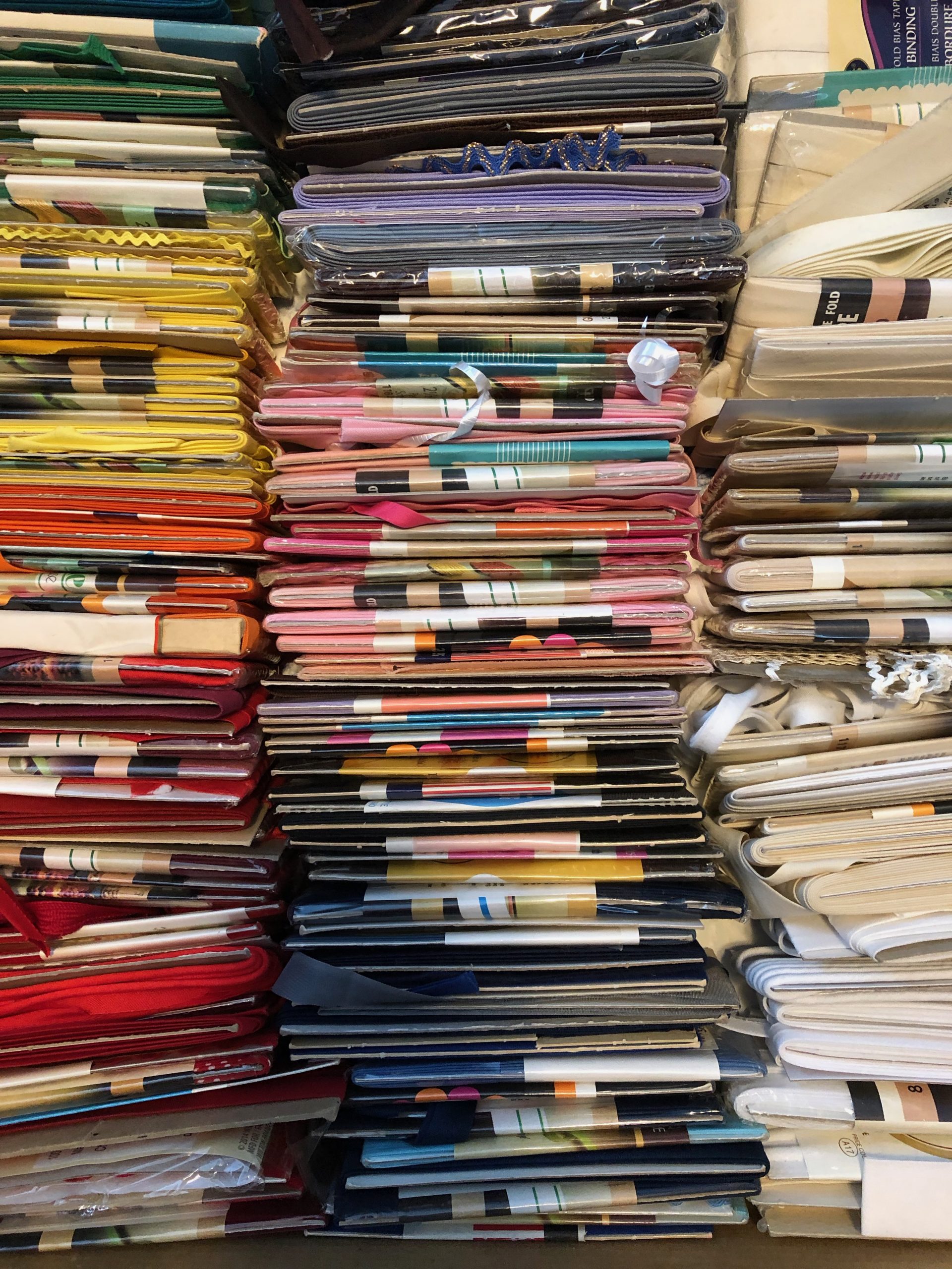 How to Upholster a Chair the Easy Way! - Hearty Sol