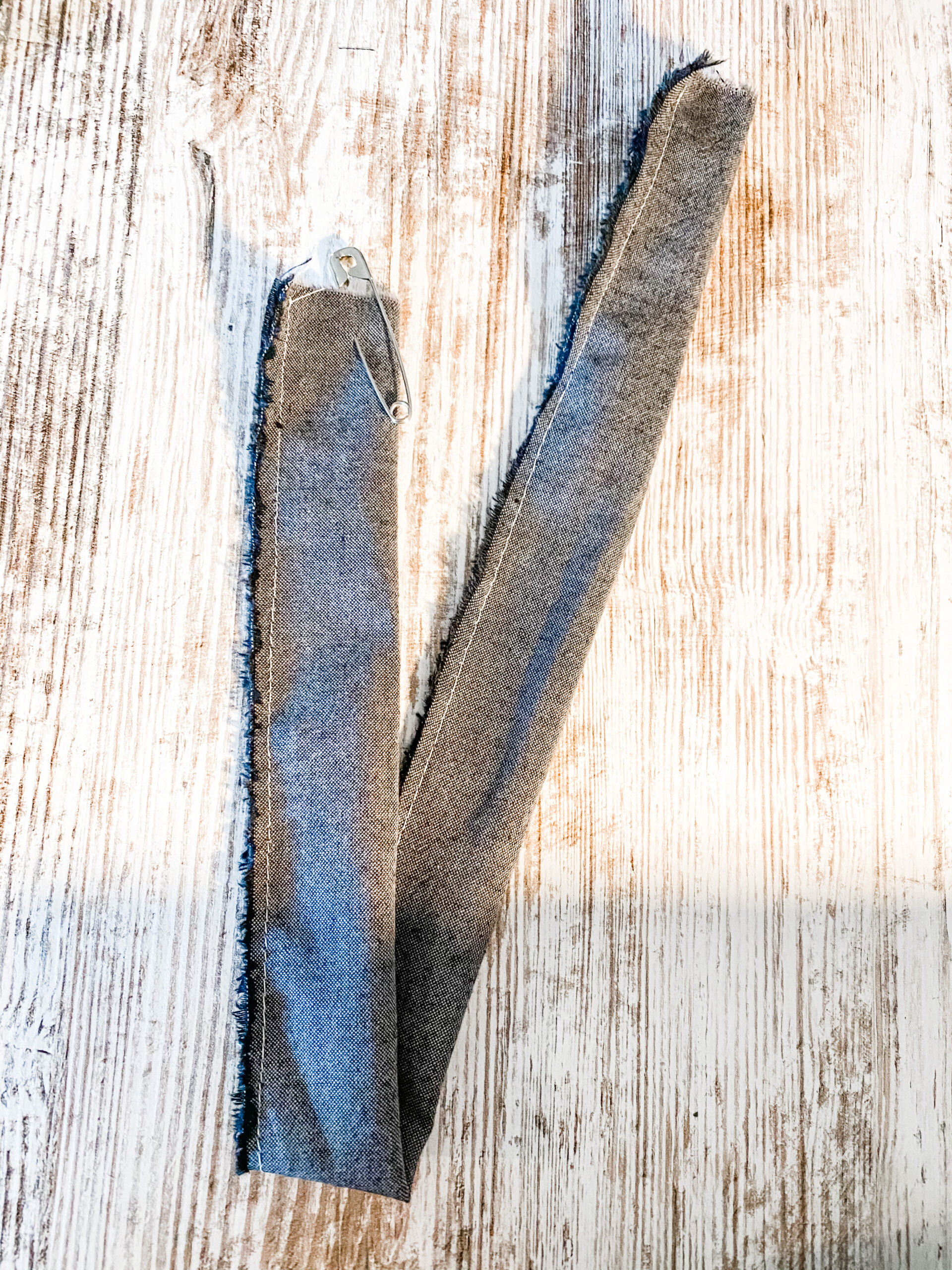 How to Make a Reversible Apron | DIY Sewing Tutorial - Hearty Sol