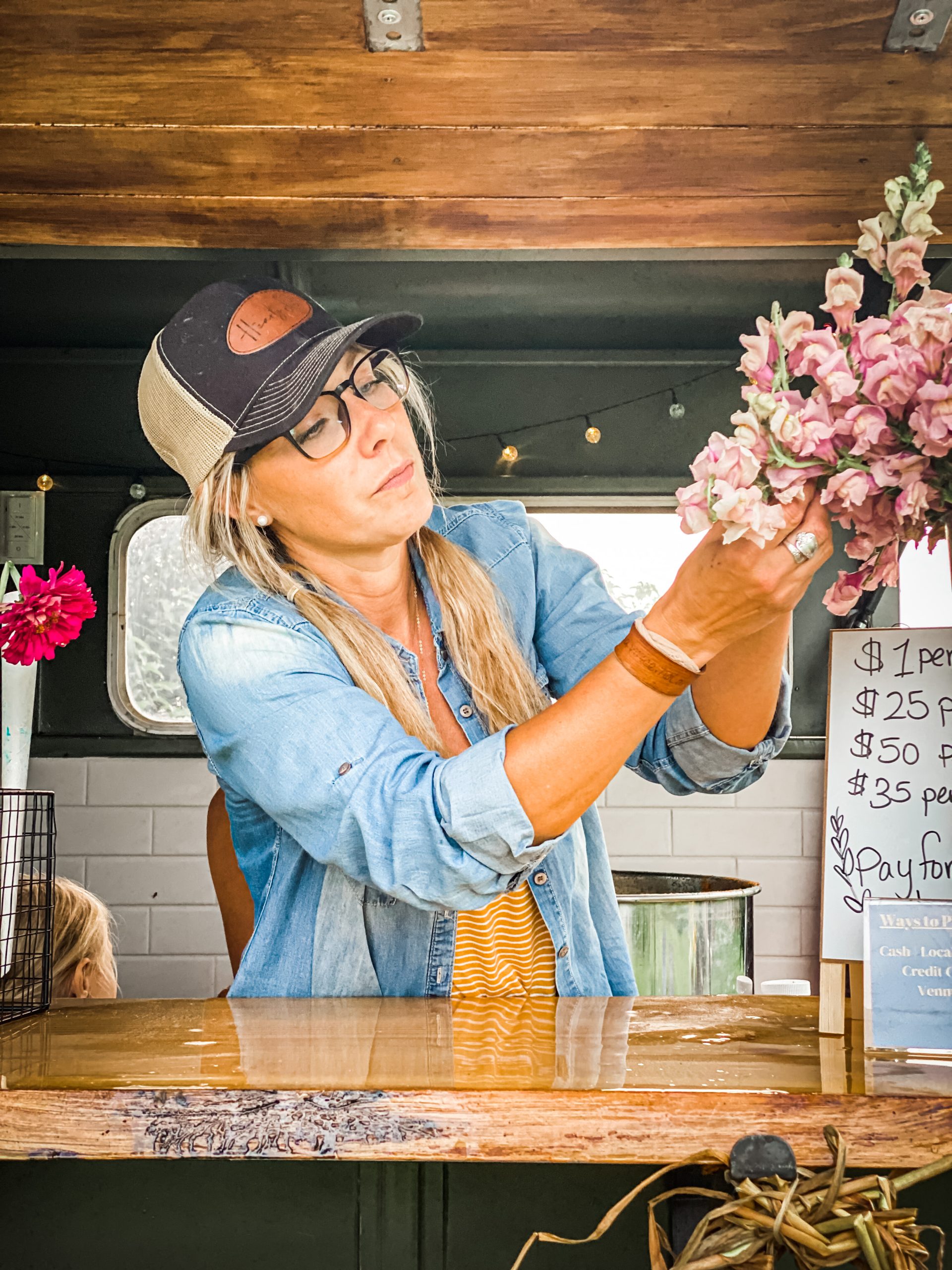 How to make your own Powdered Flower Food - Hearty Sol