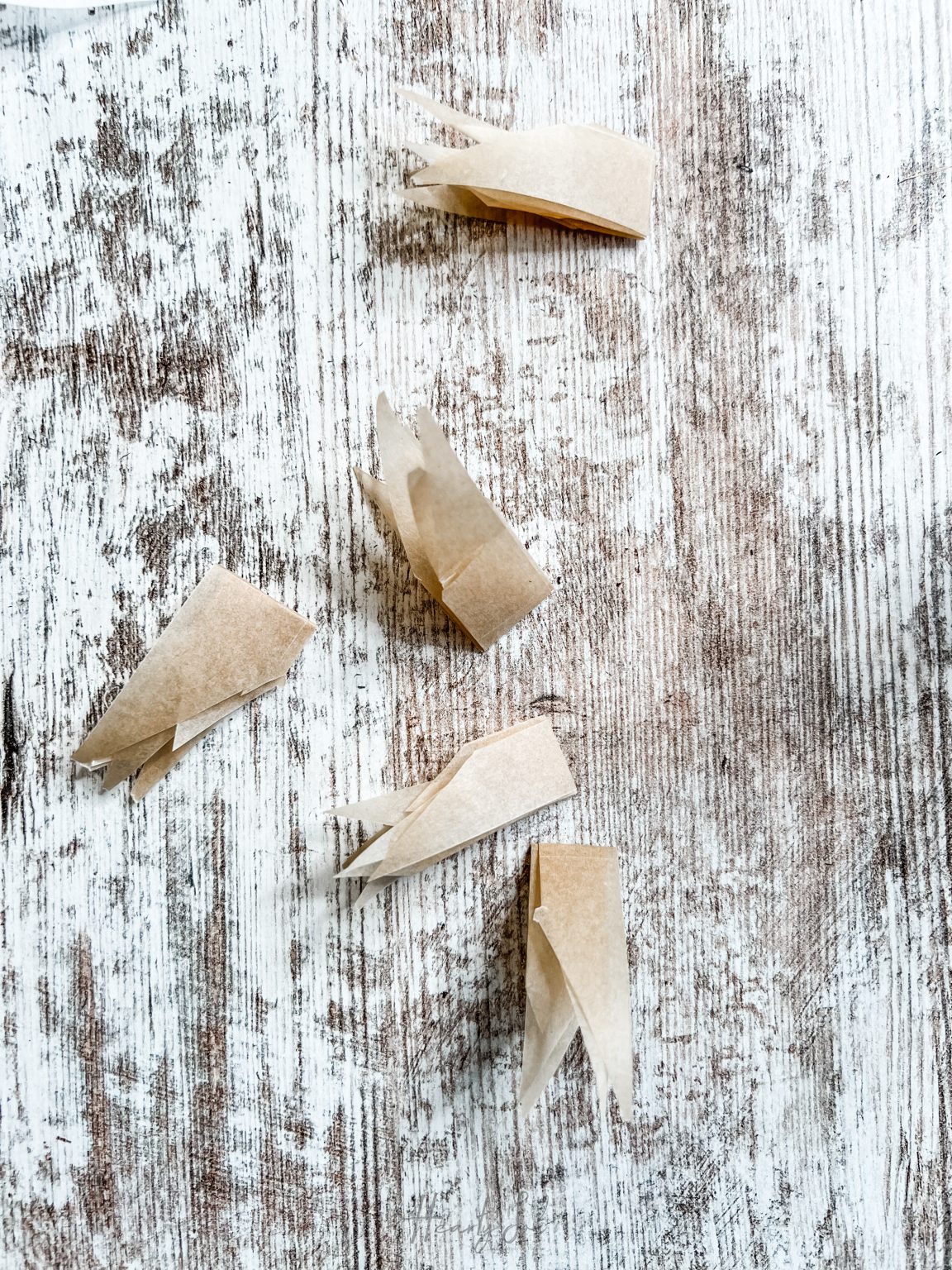 How to Make Paper Stars Using Parchment Paper - Hearty Sol