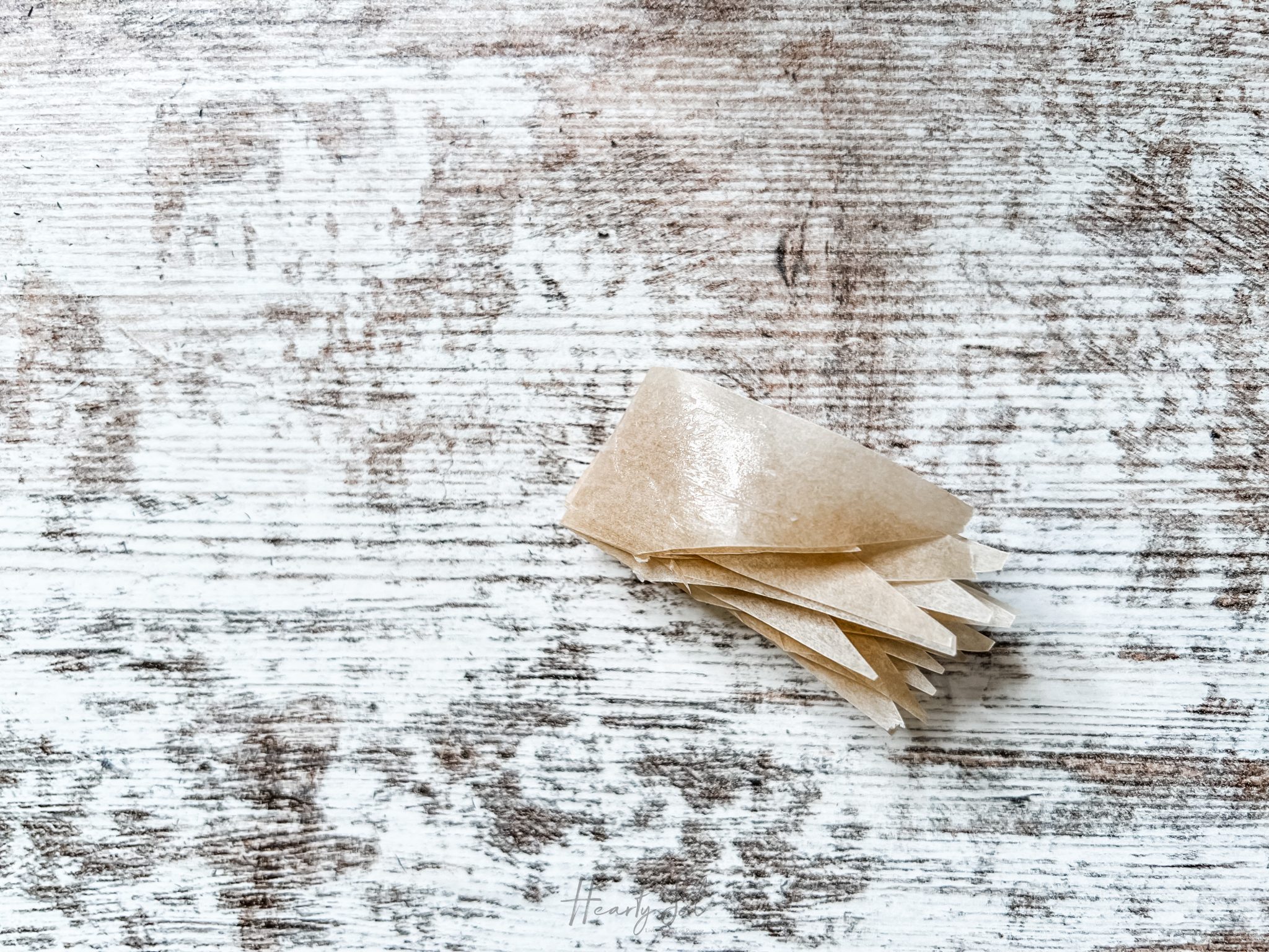 How to Make Paper Stars Using Parchment Paper - Hearty Sol