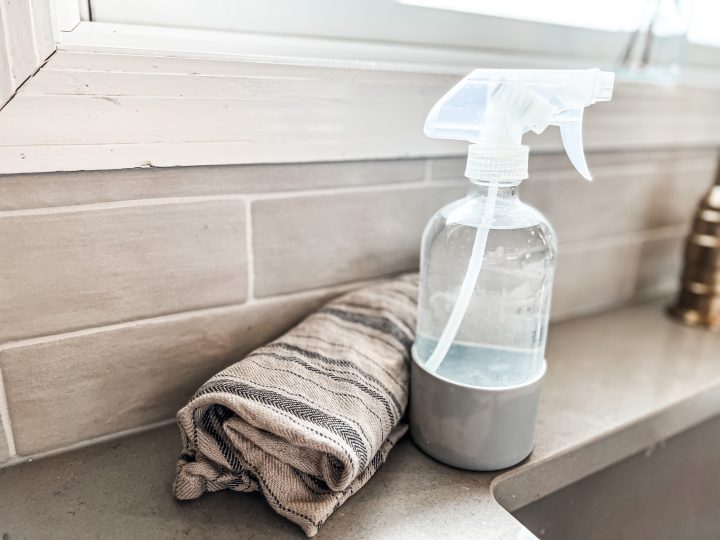How to Make Homemade Streak-Free Window Cleaner - Hearty Sol