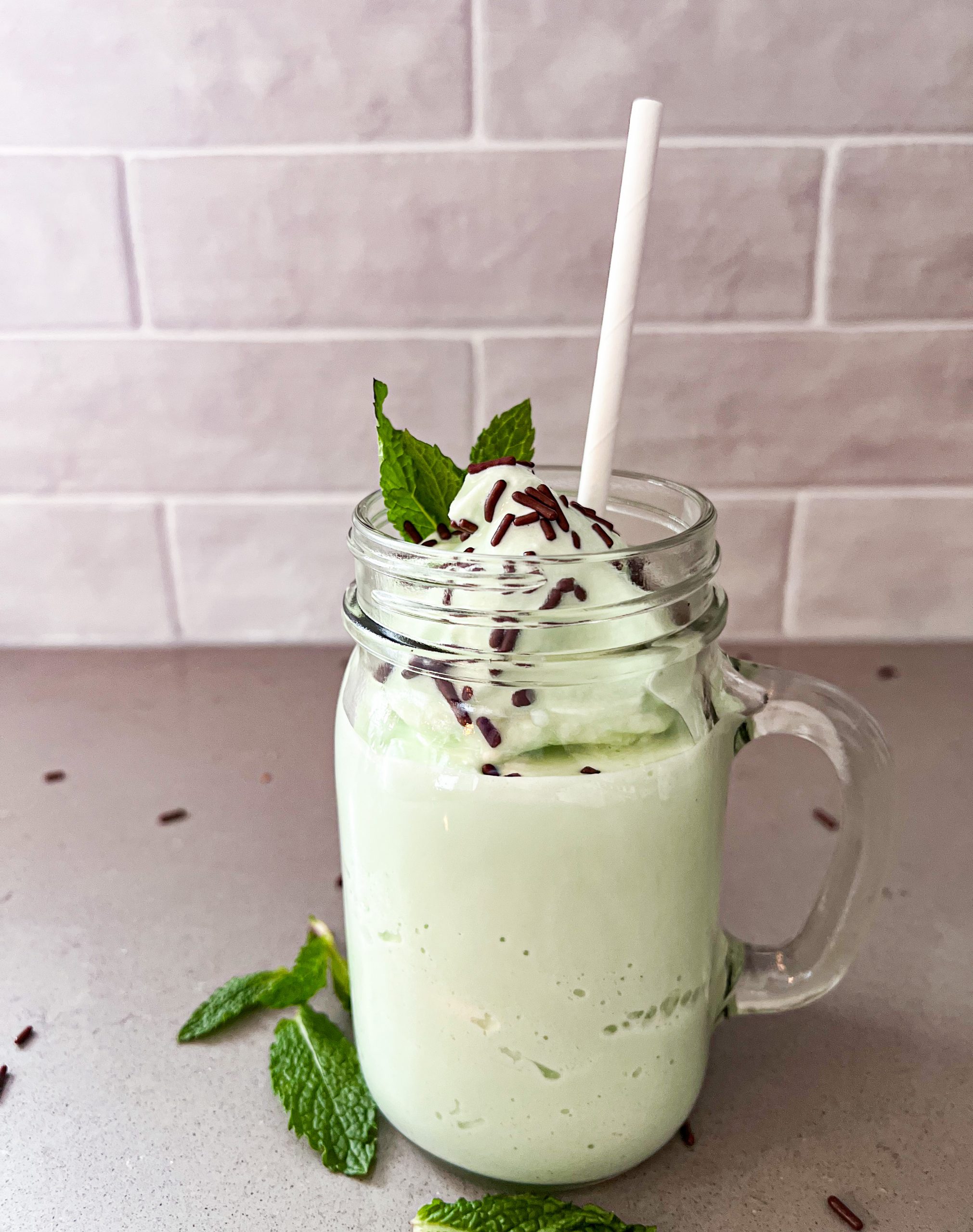How to Make Homemade Shamrock Shakes - Hearty Sol