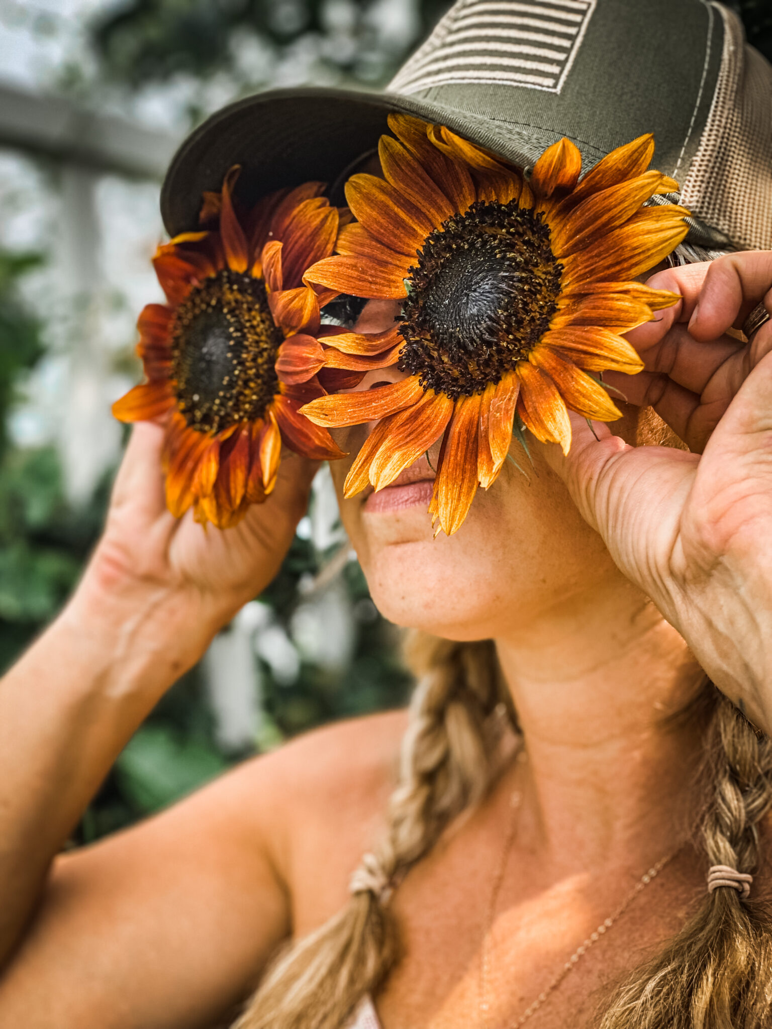 How to Extend the Life of your Fresh Flowers - Hearty Sol