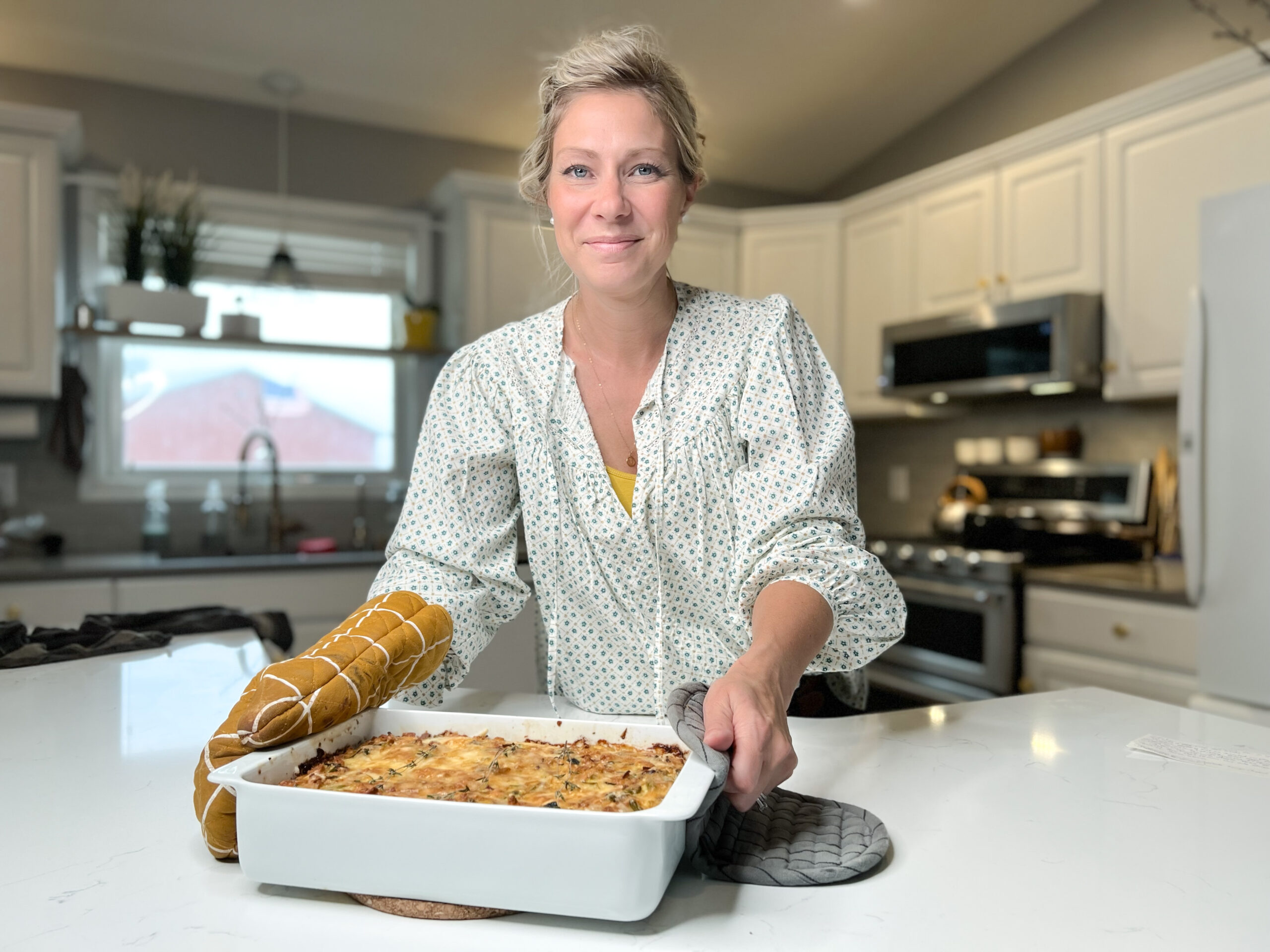 How to make Easy Bake Egg Strata - Hearty Sol