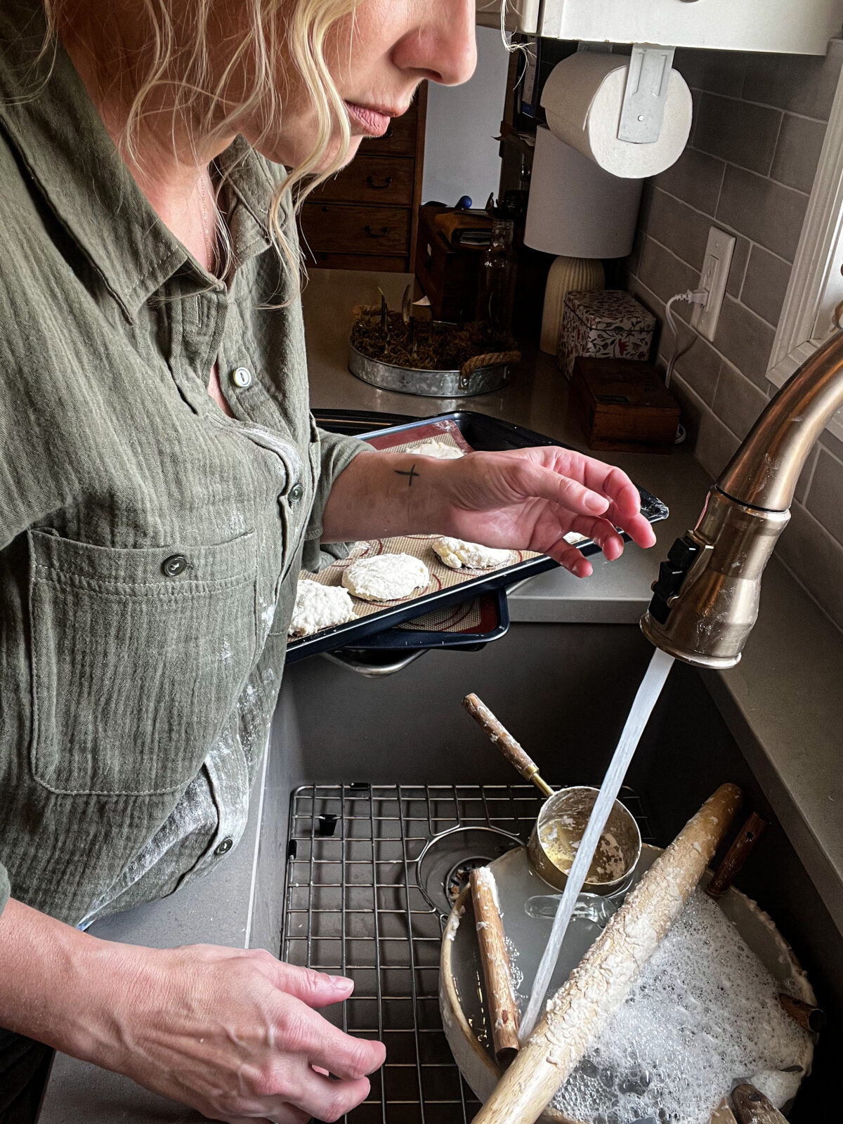 How to Make My Buttery-Layered Biscuits - Hearty Sol