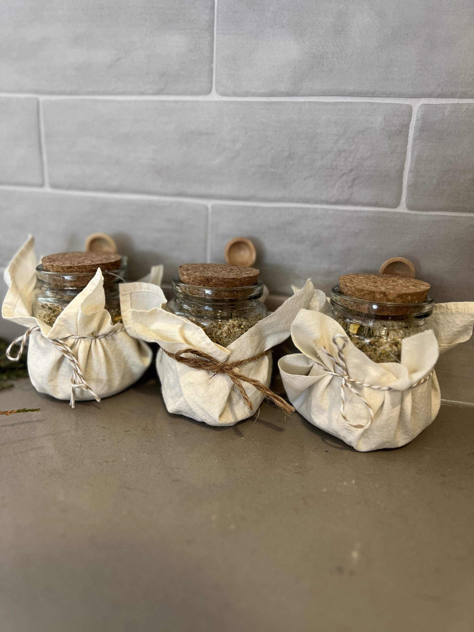 Homemade Wintertime Bath Salt: Relax with Scents of the Season ...