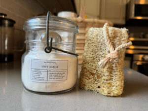 How to Make My Homemade Soft-Scrub Recipe - Hearty Sol