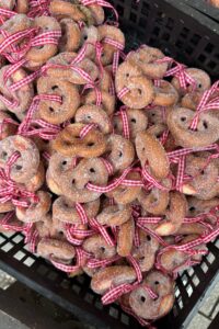 How to Make Authentic German Glühwein (A Cozy Winter Market Classic ...